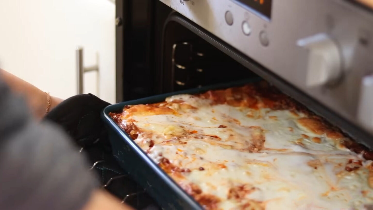 How to Reheat Lasagna in 3 Simple Ways?